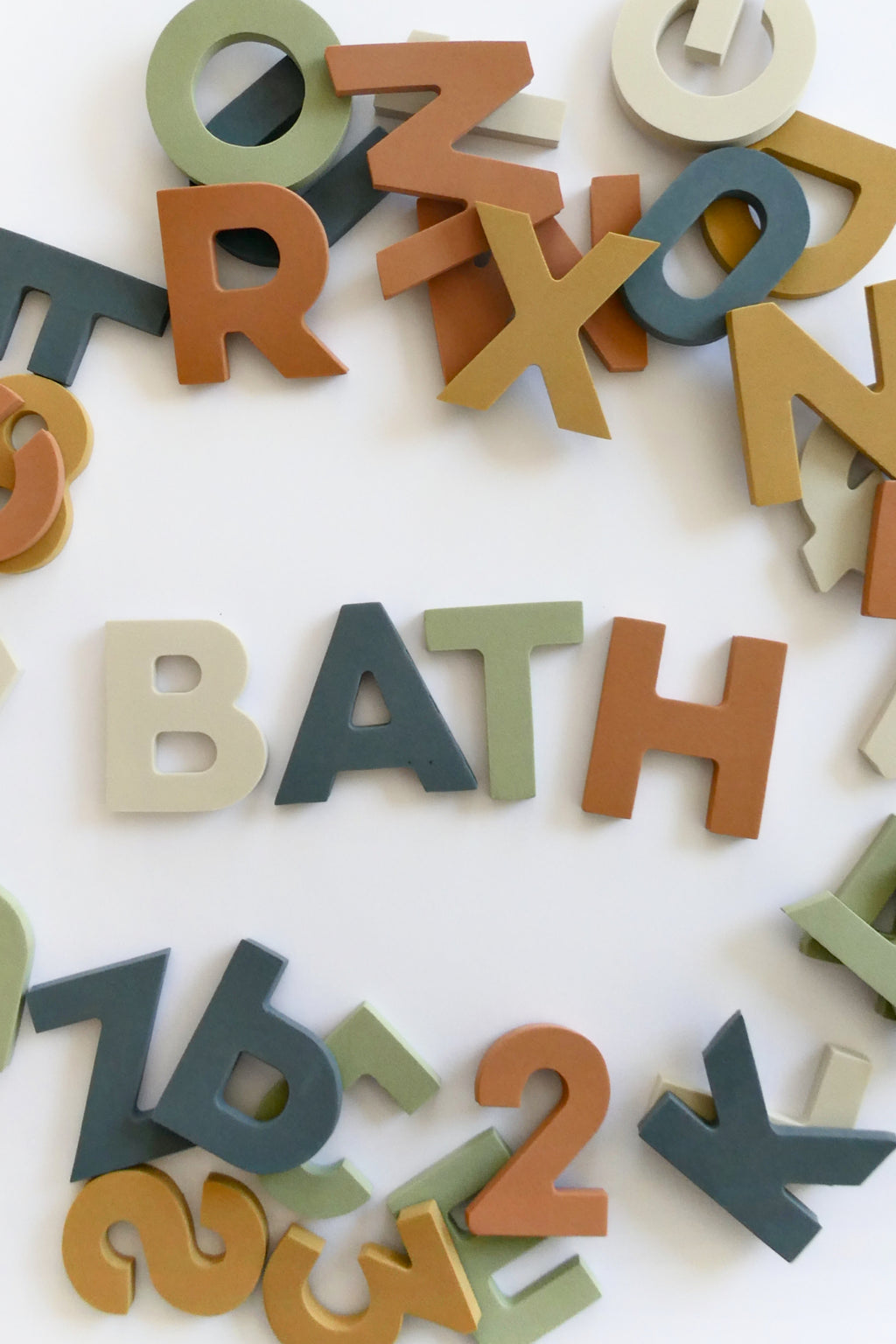 Letters & Numbers Bath Play Set – Nahcotta